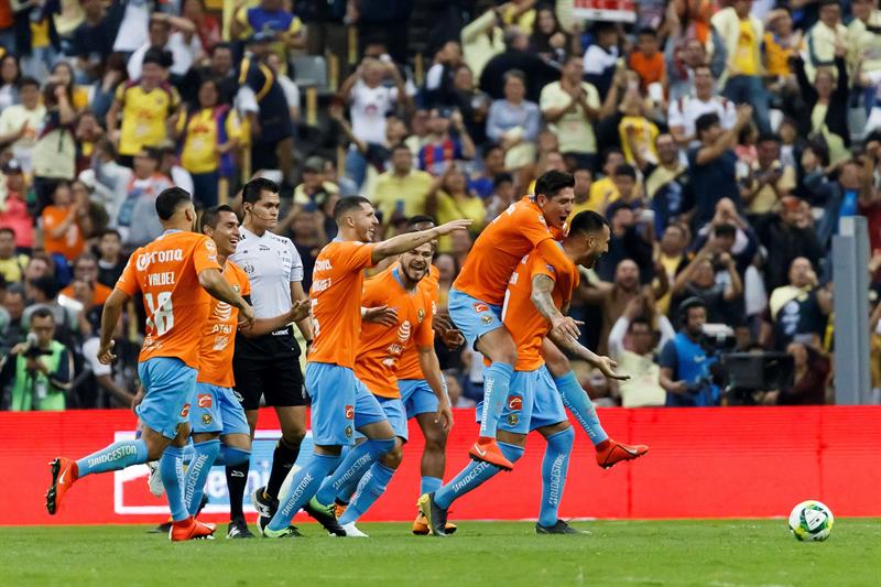 América golea 3-0 a los Tigres UANL con goles de sudamericanos - El ...